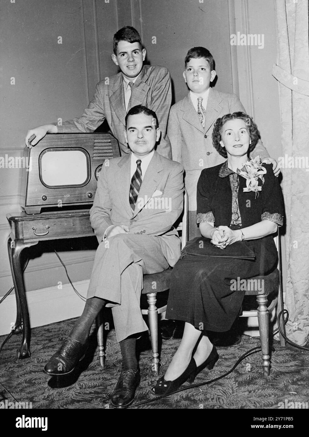 " America's First Family? " - Mr and Mrs Thomas E Dewey . For the ...
