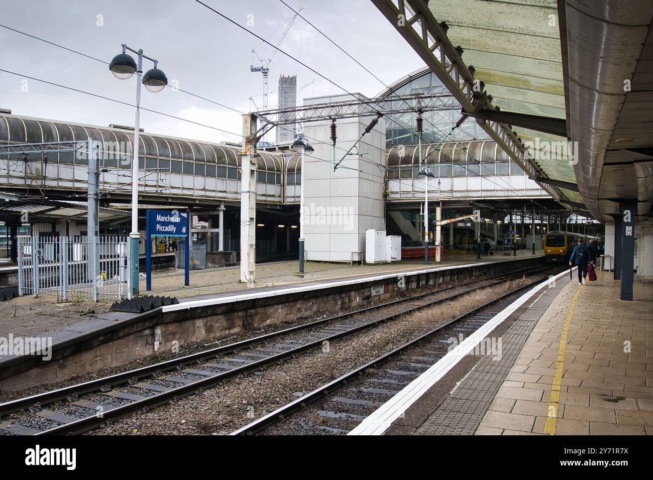 Manchester Piccadilly train station Stock Photo - Alamy