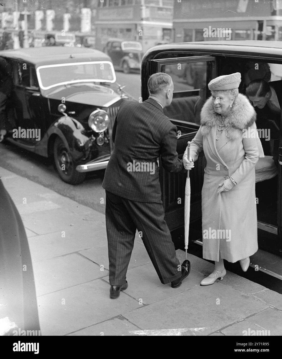 ROYAL FAMILY AT WEDDING RECEPTION After attending the wedding ceremony ...