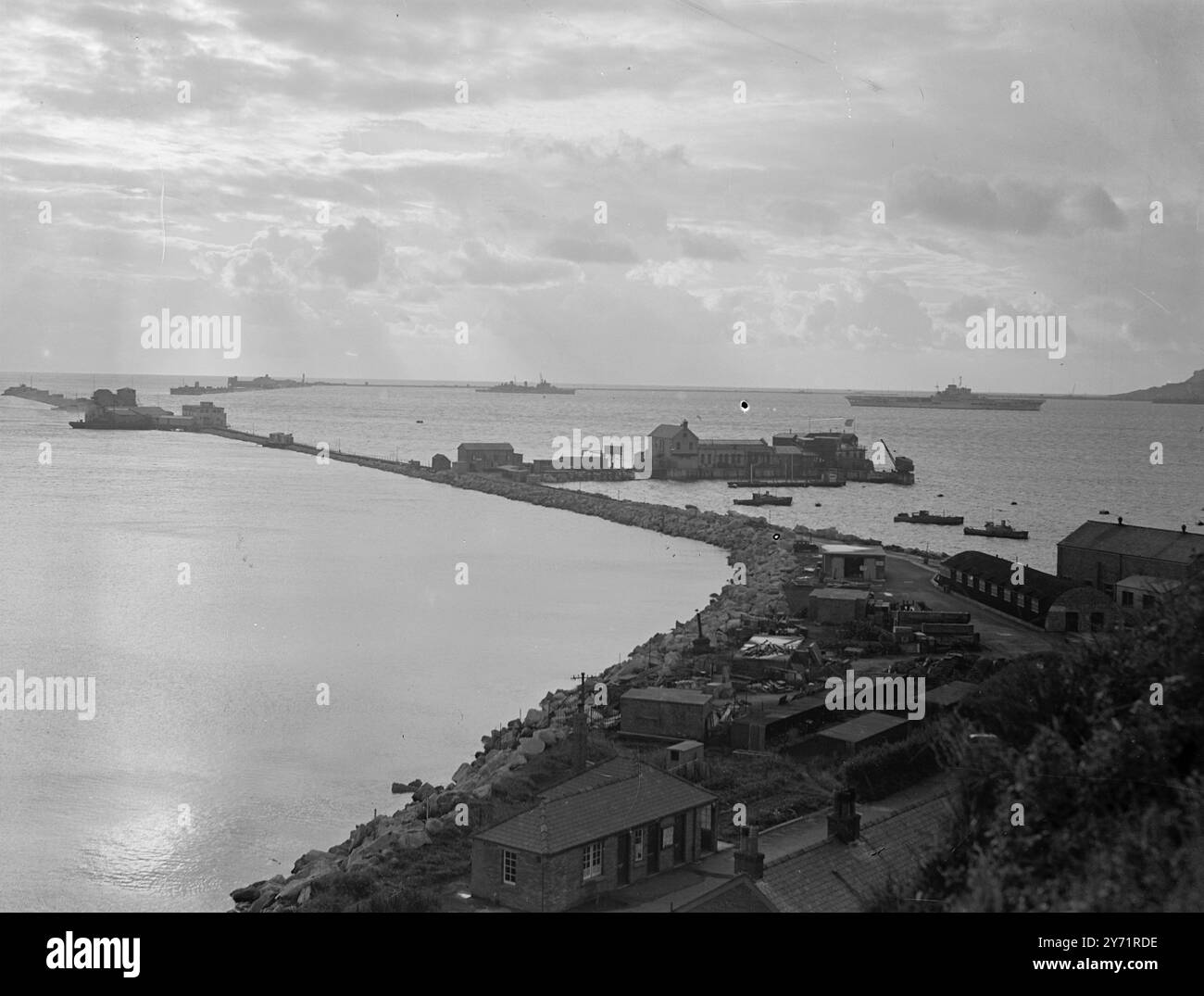 DAWNTO-DAY IN PORTLAND, HARBOUR SCENE OF LIBERTY -SHIP DISASTER . To ...