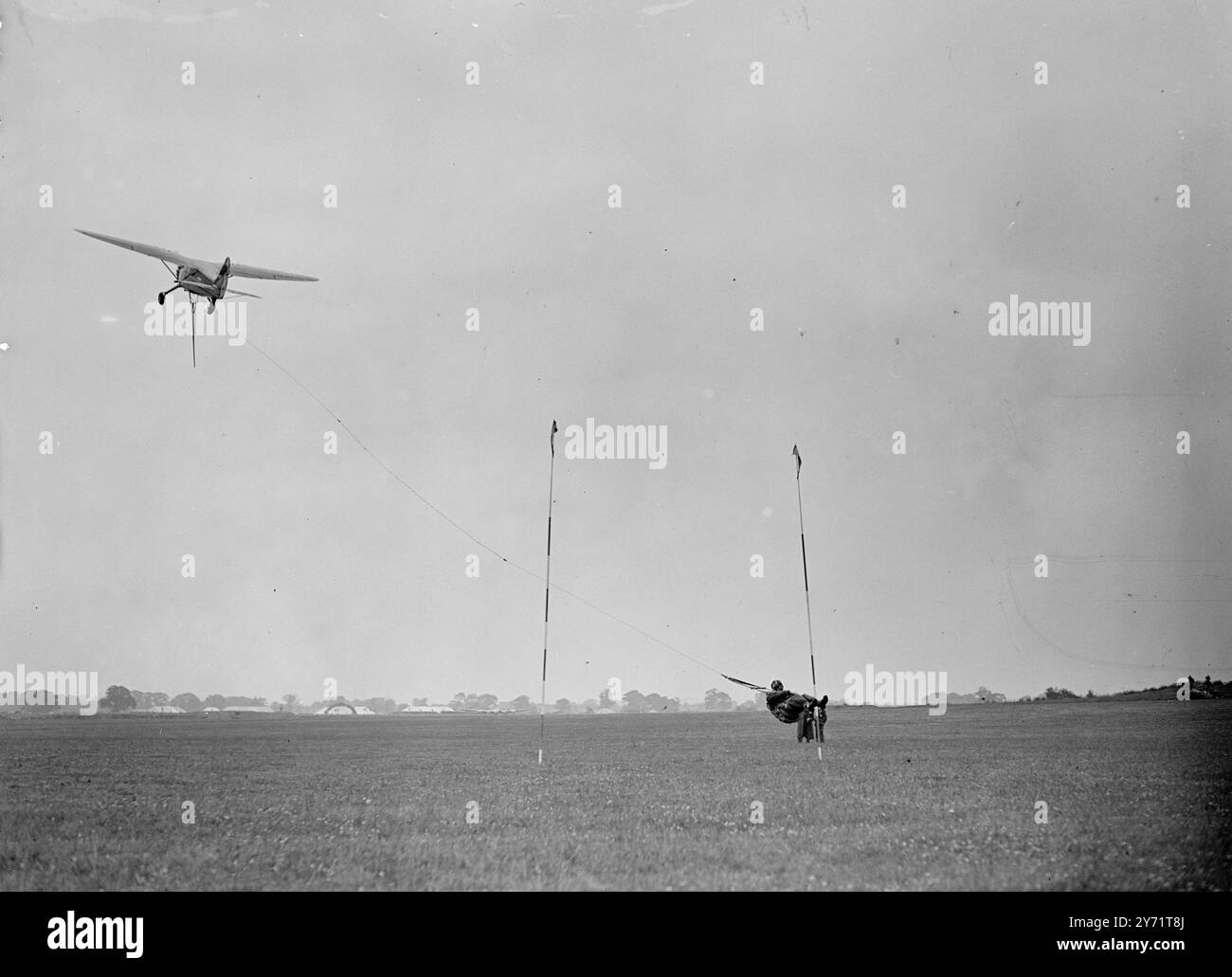 "Gatwick Air Pageant" The curtain went up on the "Daily Express Air ...