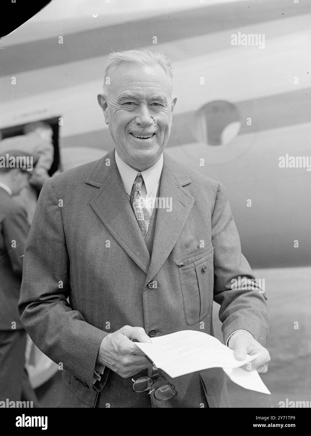 Colonel McCormick returns to London Colonel McCormick, American ...