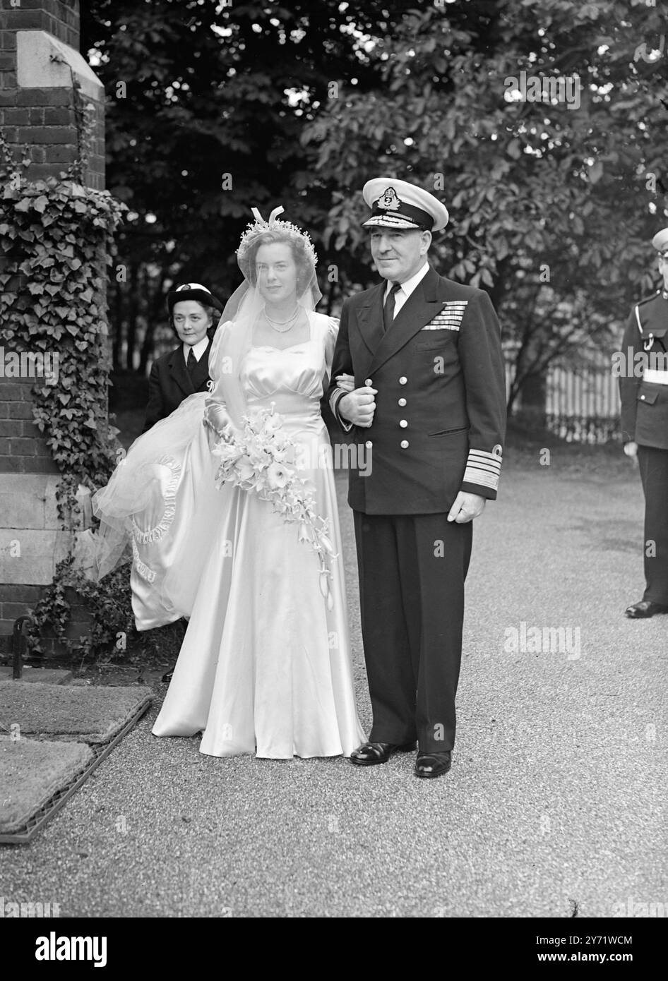 Admiral's daughter weds. Miss Gia Dyd Helen Burrough, daughter of ...