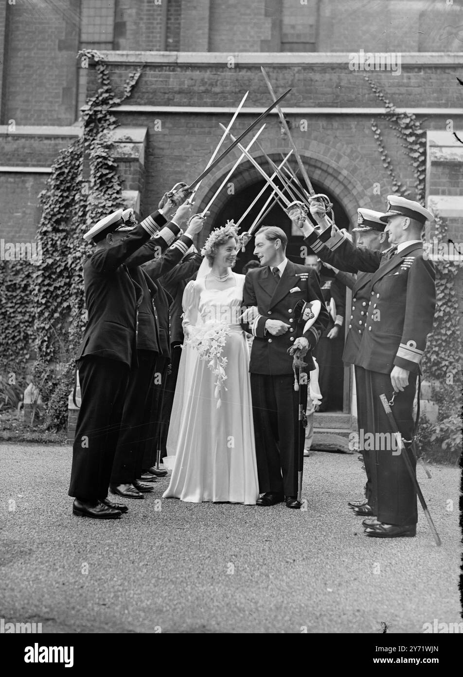 Admiral's daughter weds. Miss Gia Dyd Helen Burrough, daughter of ...
