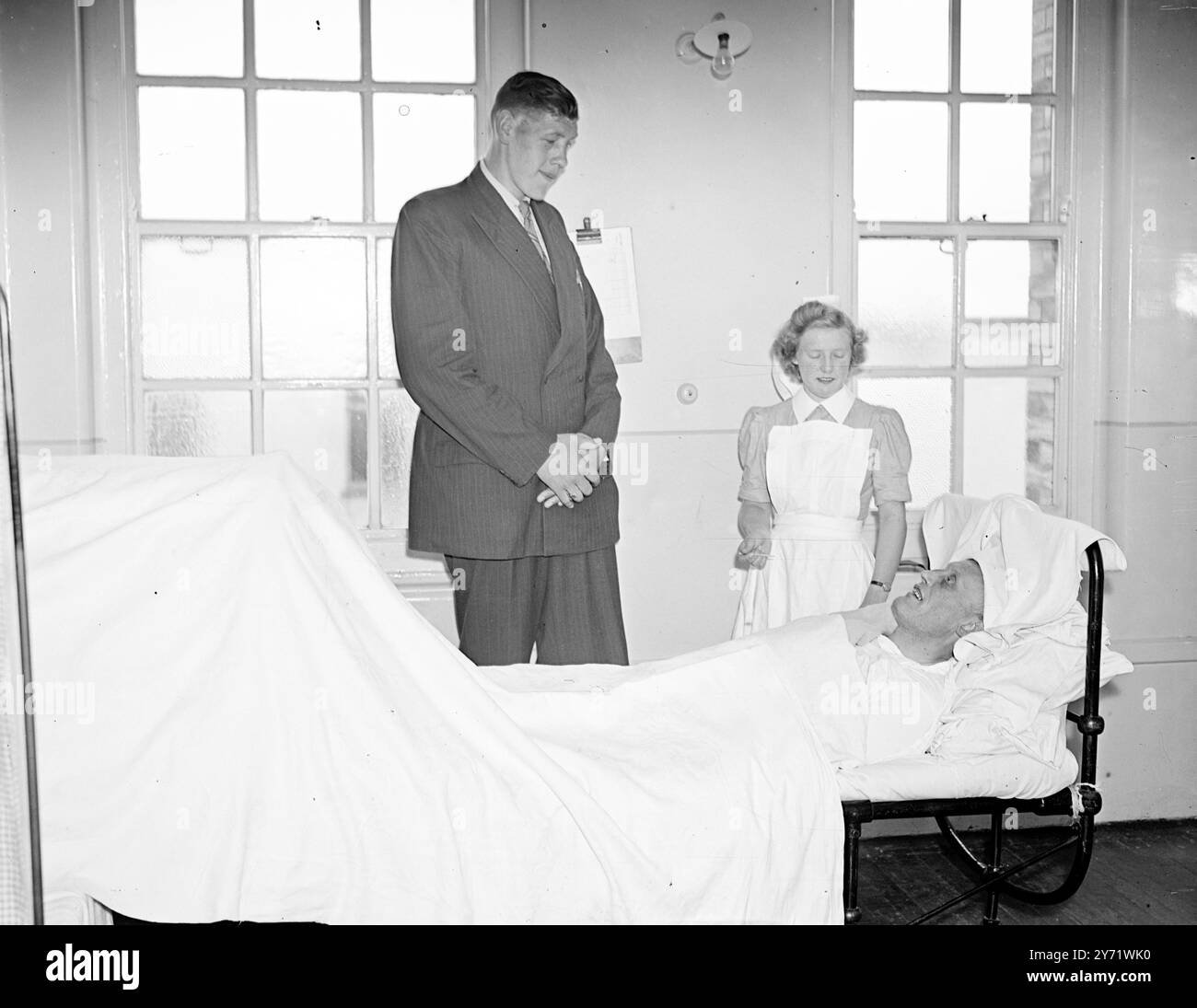 When Giants meet. Jan Van Albert, 9 ft 3 ½ inches Dutch giant, and the ...