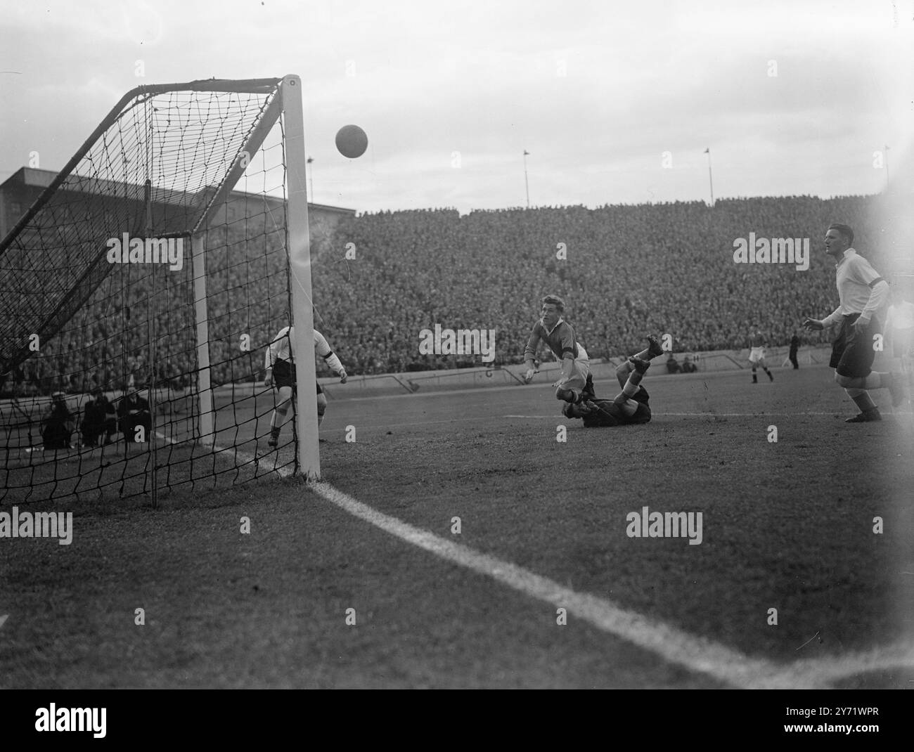 Black arm bands Black and White Stock Photos & Images - Alamy