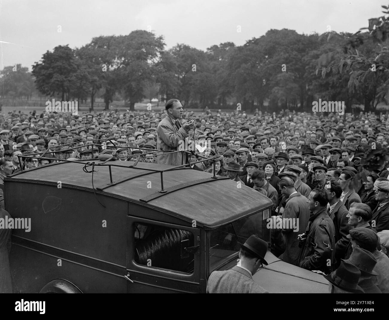 Victoria Park Meeting - London Dock Strike. Leaders of the London Dock ...