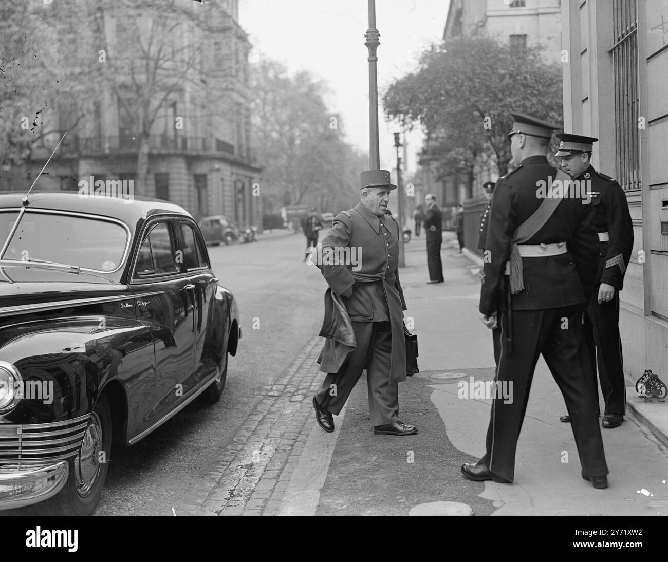 Defence chiefs Black and White Stock Photos & Images - Alamy