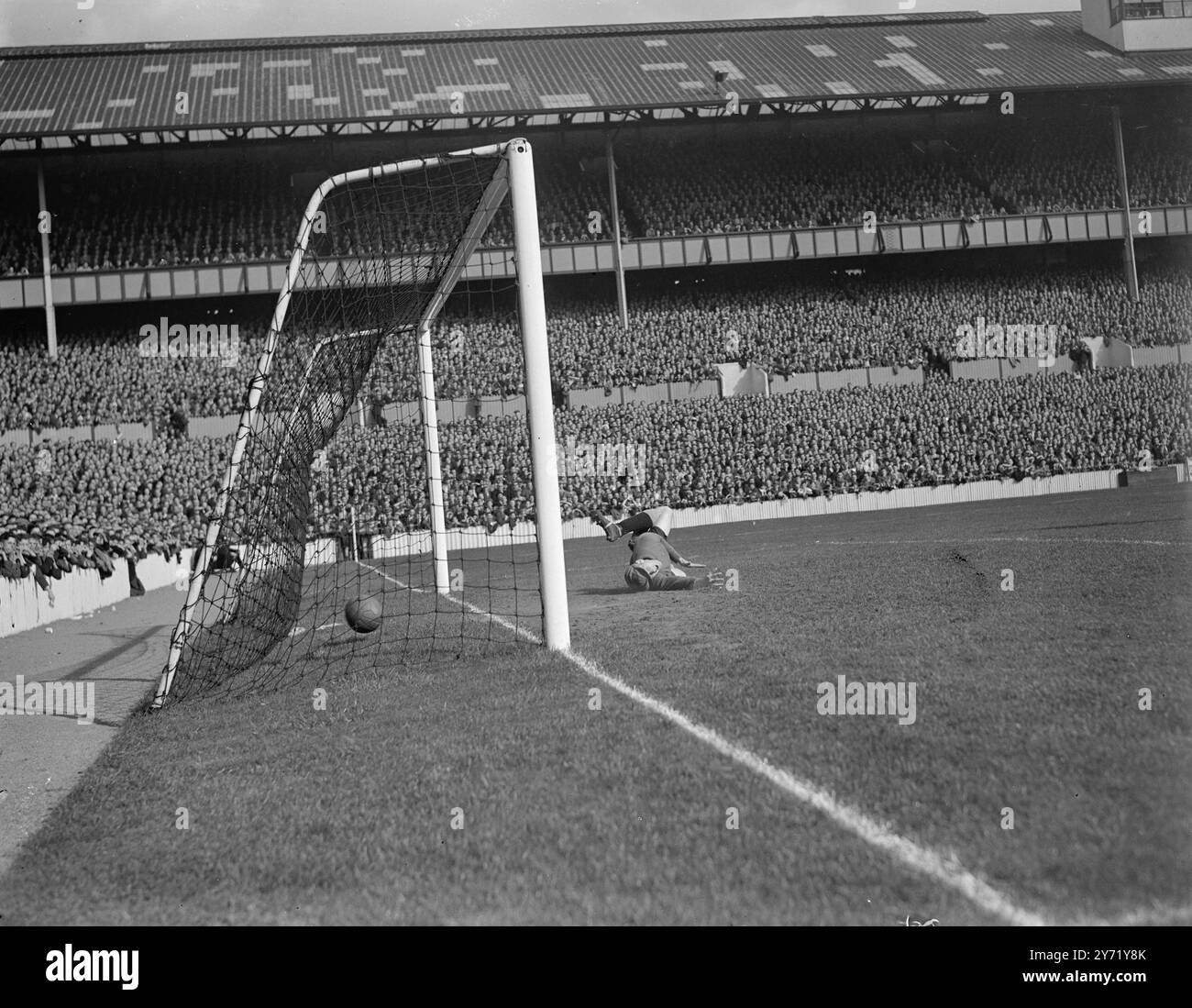 Goalie laying on floor hi-res stock photography and images - Alamy