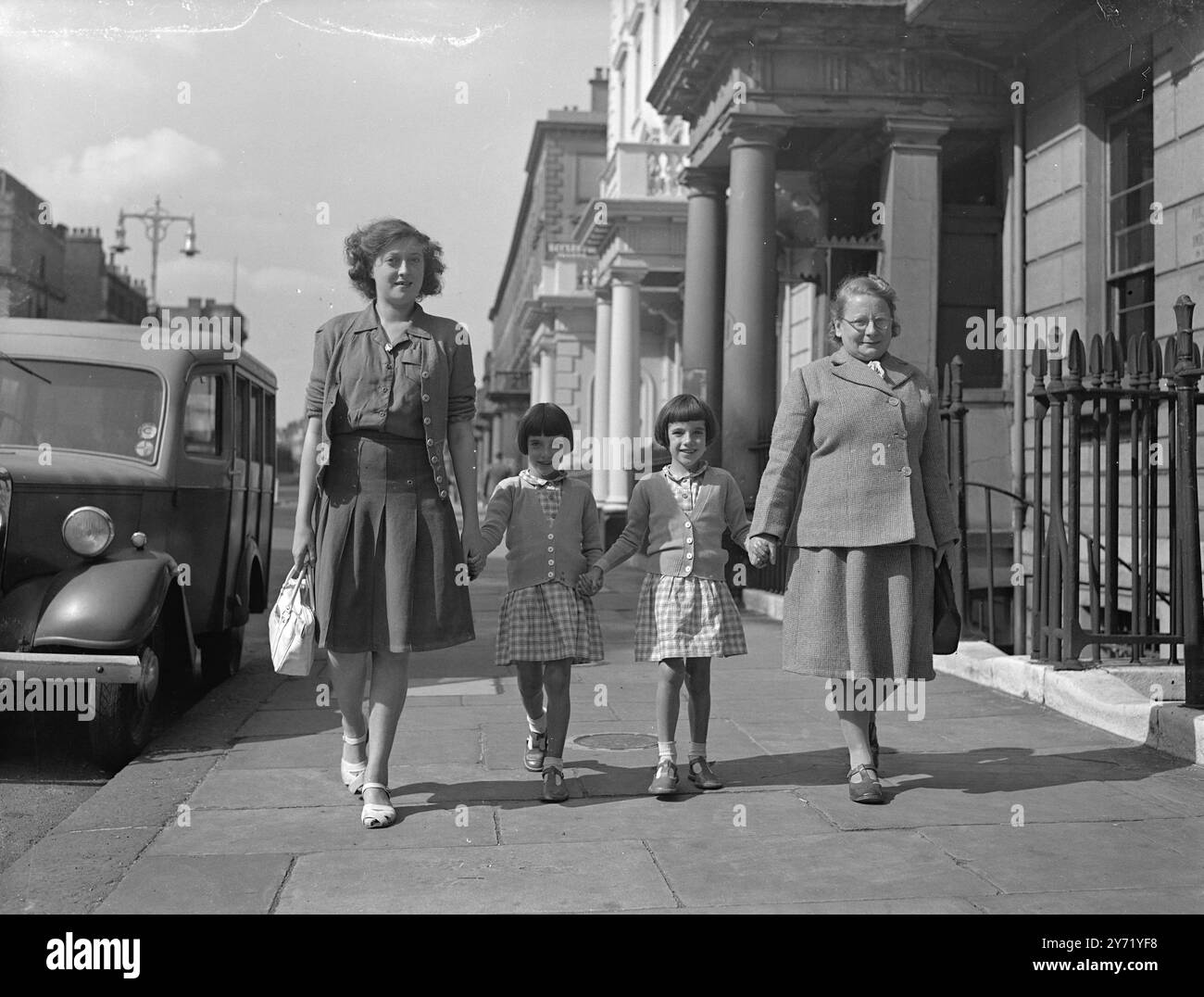 TO FLY TO AFRICA Six year old twins DIANA (left) and ANITA WESTHEAD ...