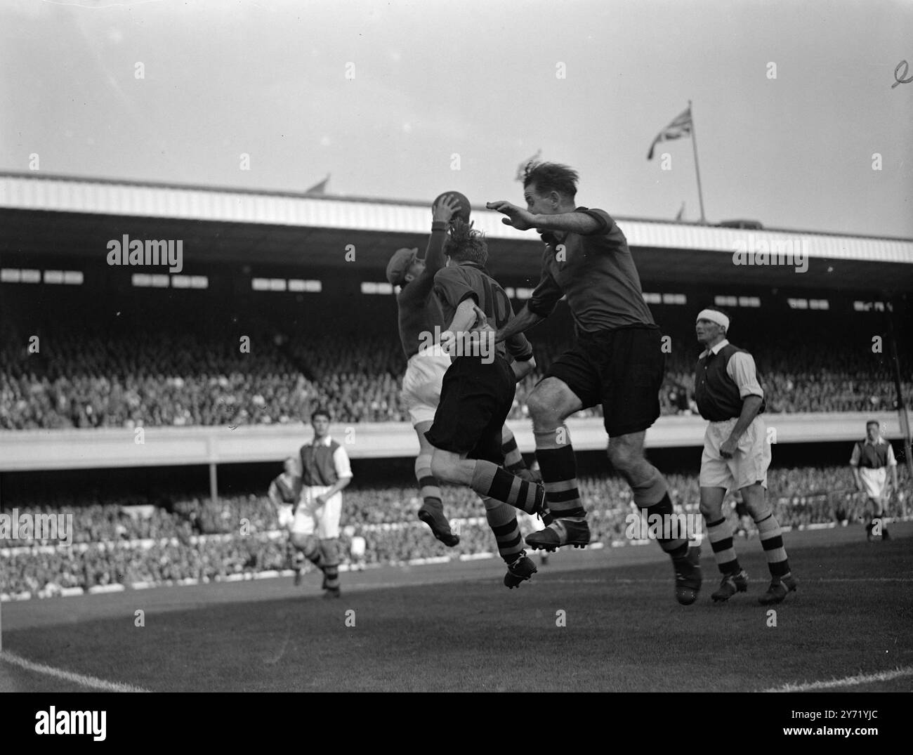 Arsenal fans flag Black and White Stock Photos & Images - Alamy
