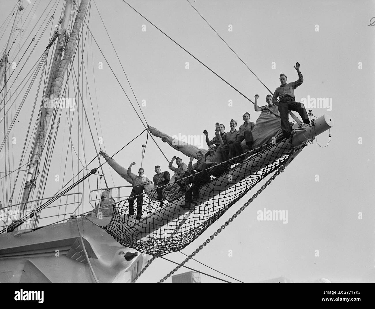 Crew sitting on netting hi-res stock photography and images - Alamy