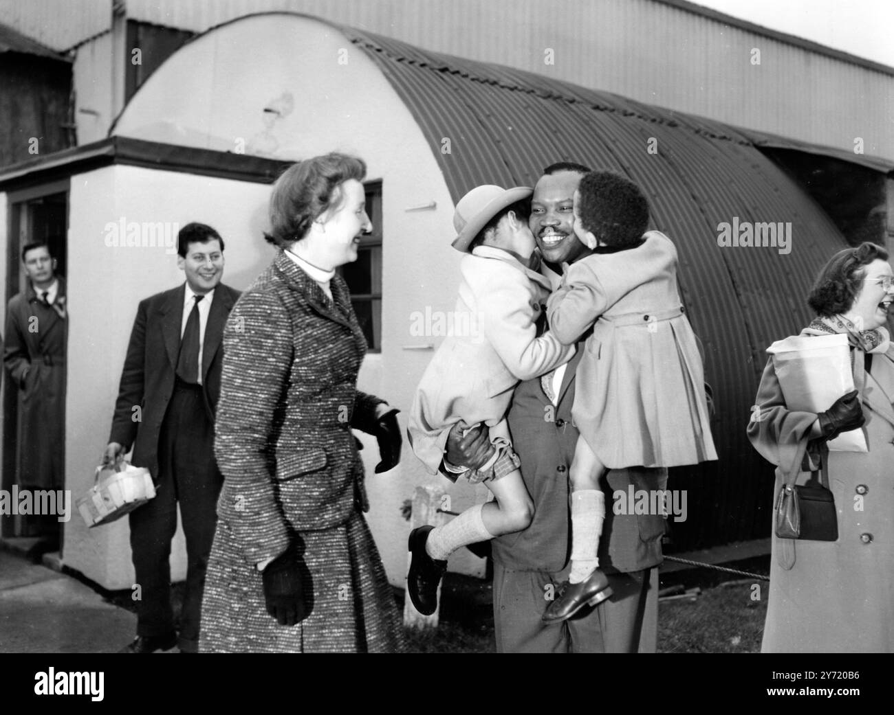 Seretse leaves for home after six years exile. On his way home after ...