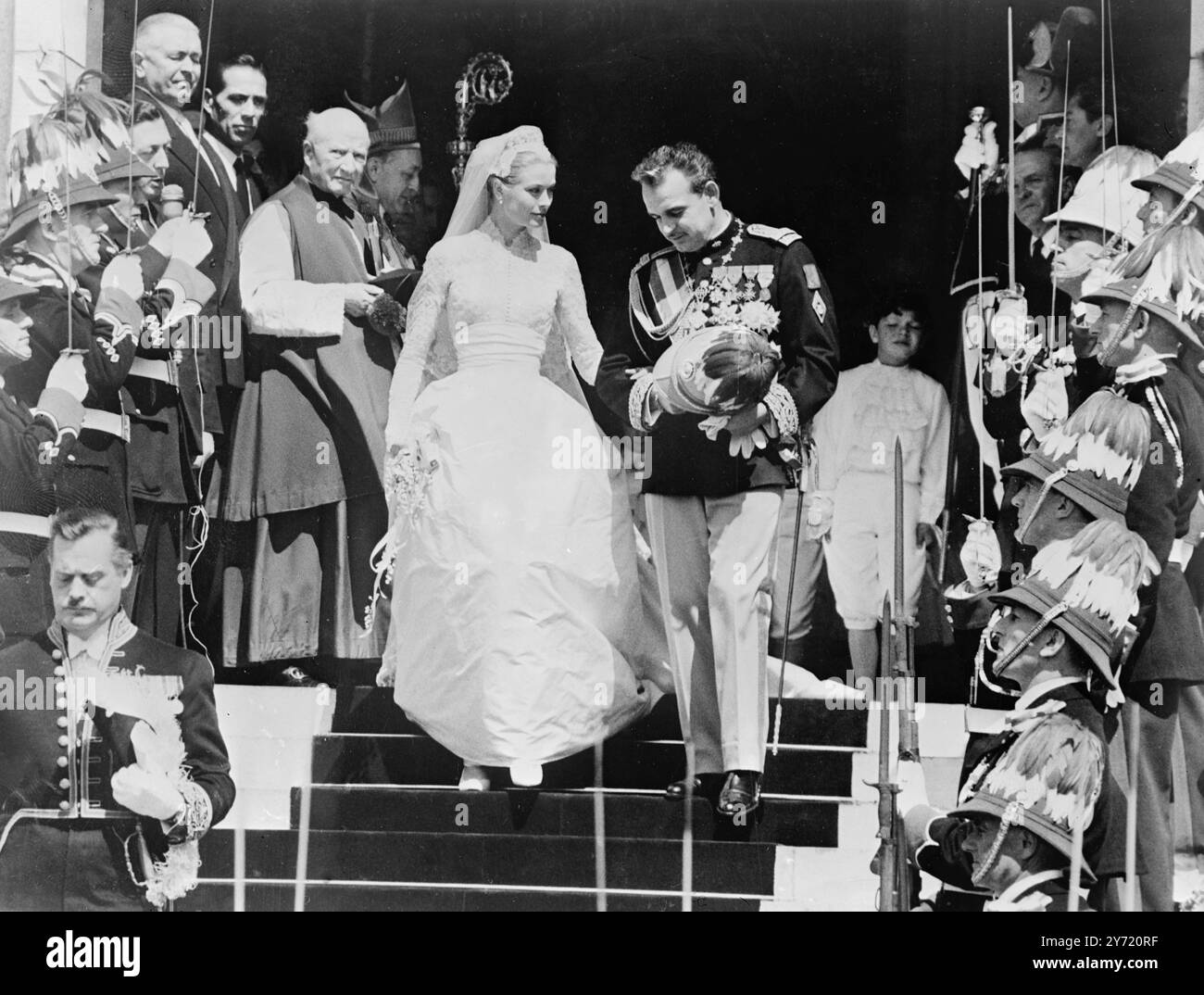 Rainier and his Princess leave Cathedral Monaco : In brilliant sunshine ...