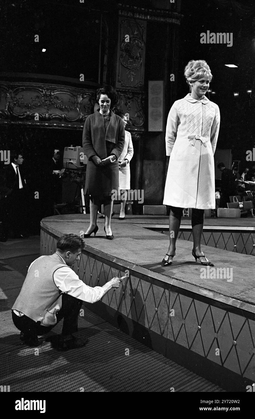 No concern of mine... London : The gentleman pictured painting in ...