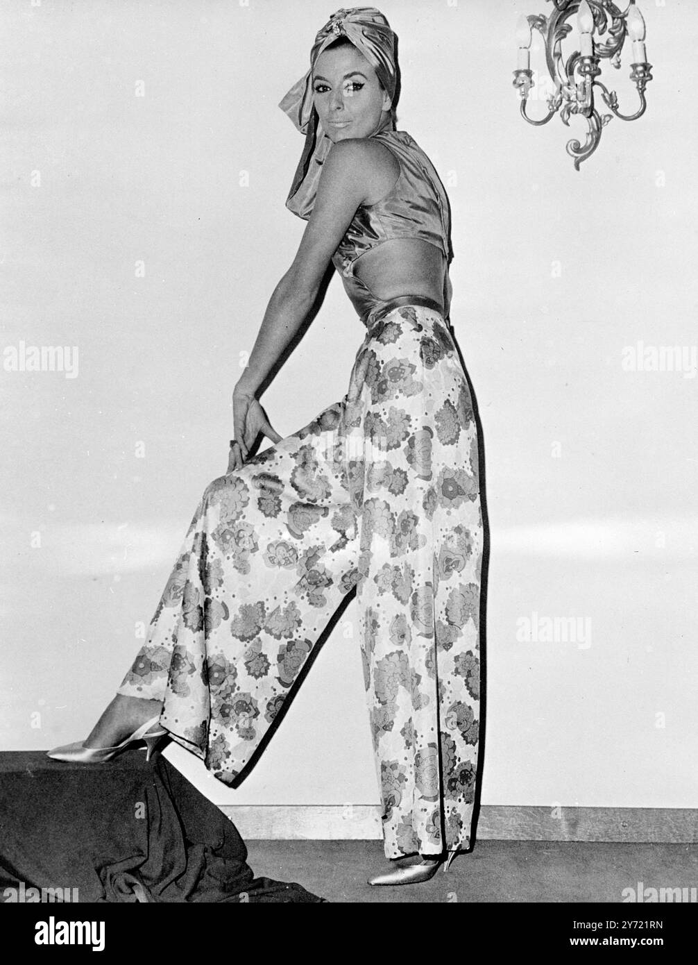 American home designs Black and White Stock Photos & Images - Alamy