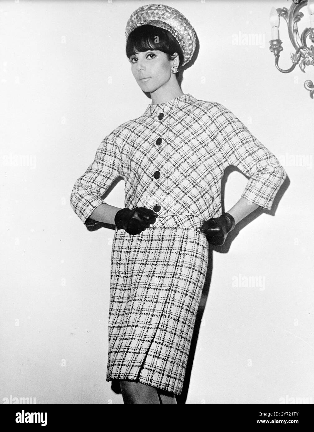 Tiziani designs American-born Tiziani of Rome presents Spring-Summer ...