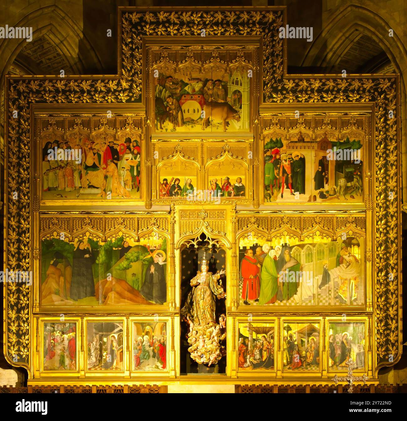 Close up of the high altar in the interior of the famous Santa Maria ...