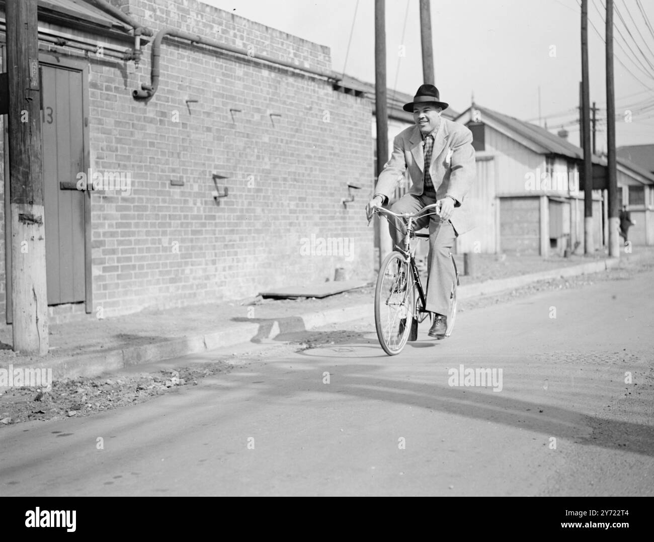 Heavyweight on a Lightweight. Traffic was heavy around N.W. London ...