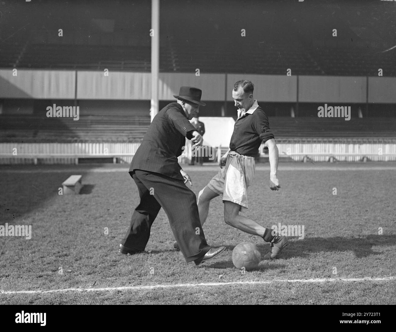 How Stanley Does It. Ron Burgess, Spurs Welsh international left half ...