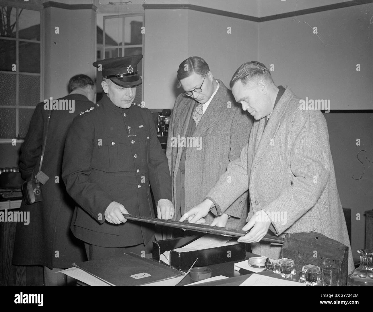 The World's Policemen Study In Britain. Police Officers from Iceland ...