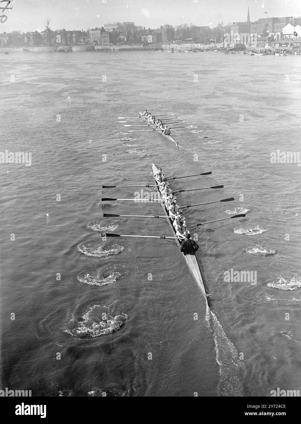 50 minutes of racing hi-res stock photography and images - Alamy