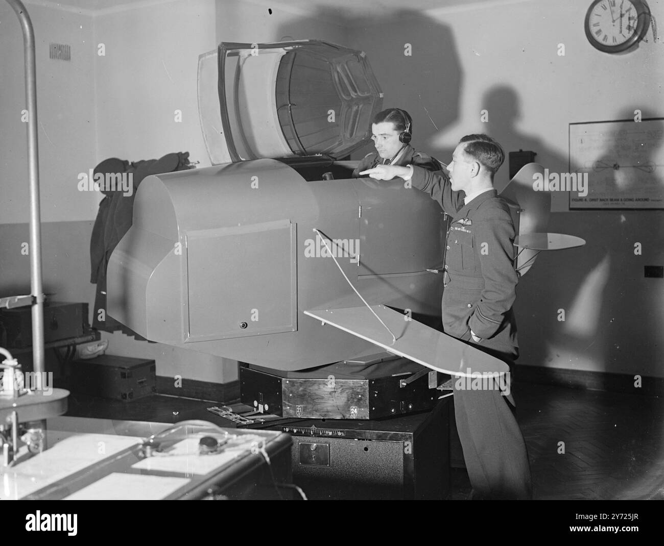 New "All-Through" Flying Training Revolutionises RAF Policy. A new ...