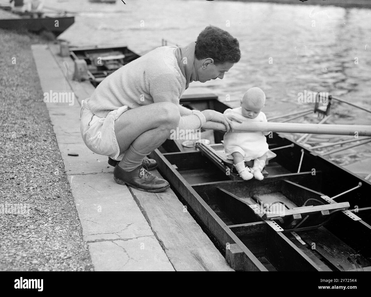 Baby blues father hi-res stock photography and images - Alamy