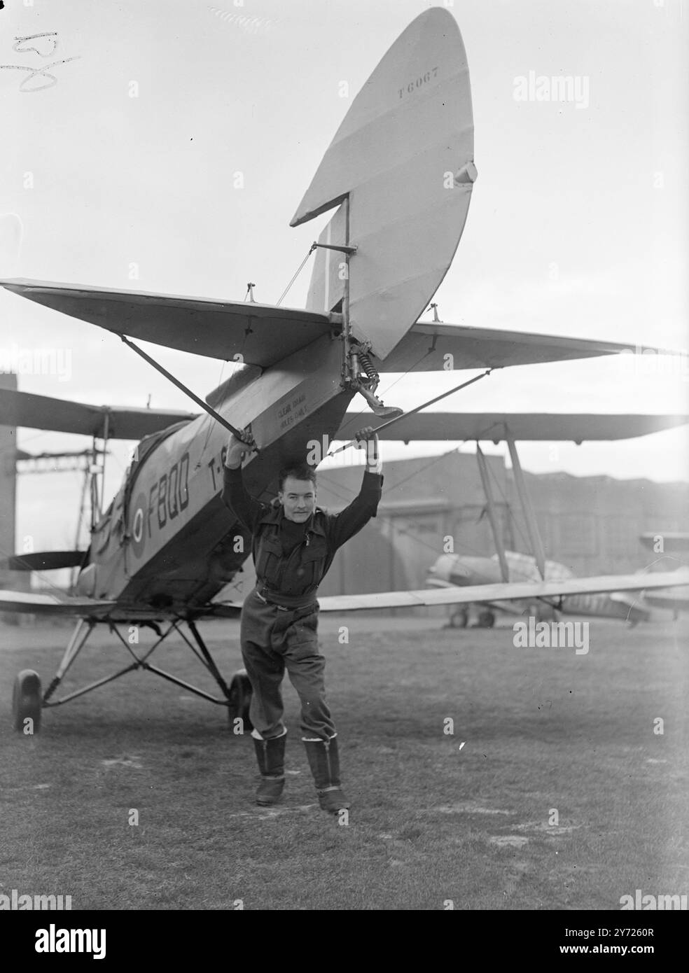 New "All-Through" Flying Training Revolutionises RAF Policy. A new ...