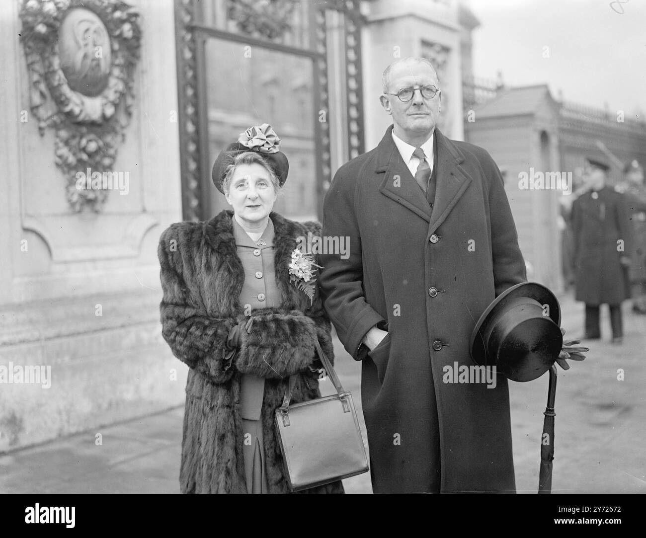 Sir William Robison, editor of the Glasgow Herald, leaving Buckingham ...