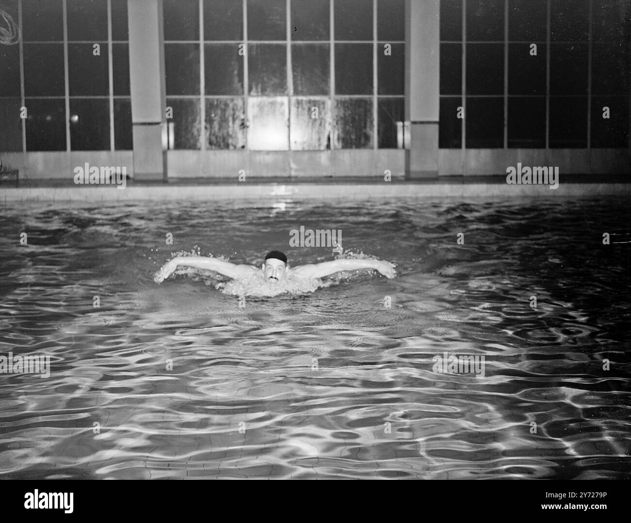 Training for the Olympics (swimming) Roy Romain swimming Isleworth ...