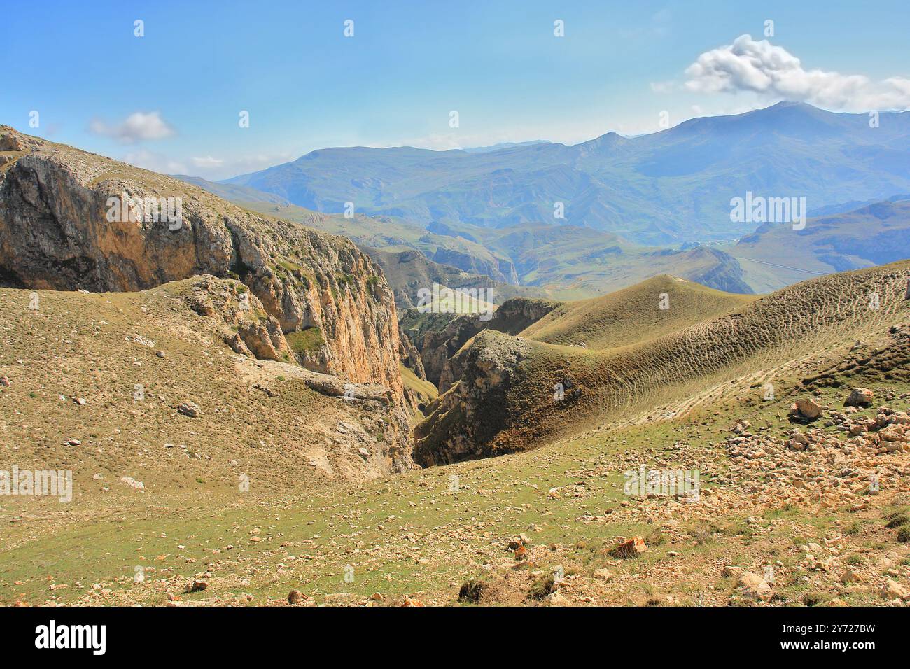 Road to the village of Khinaliq running through Greater Caucasus range ...