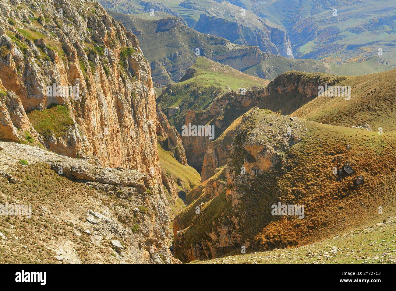 Road to the village of Khinaliq running through Greater Caucasus range ...
