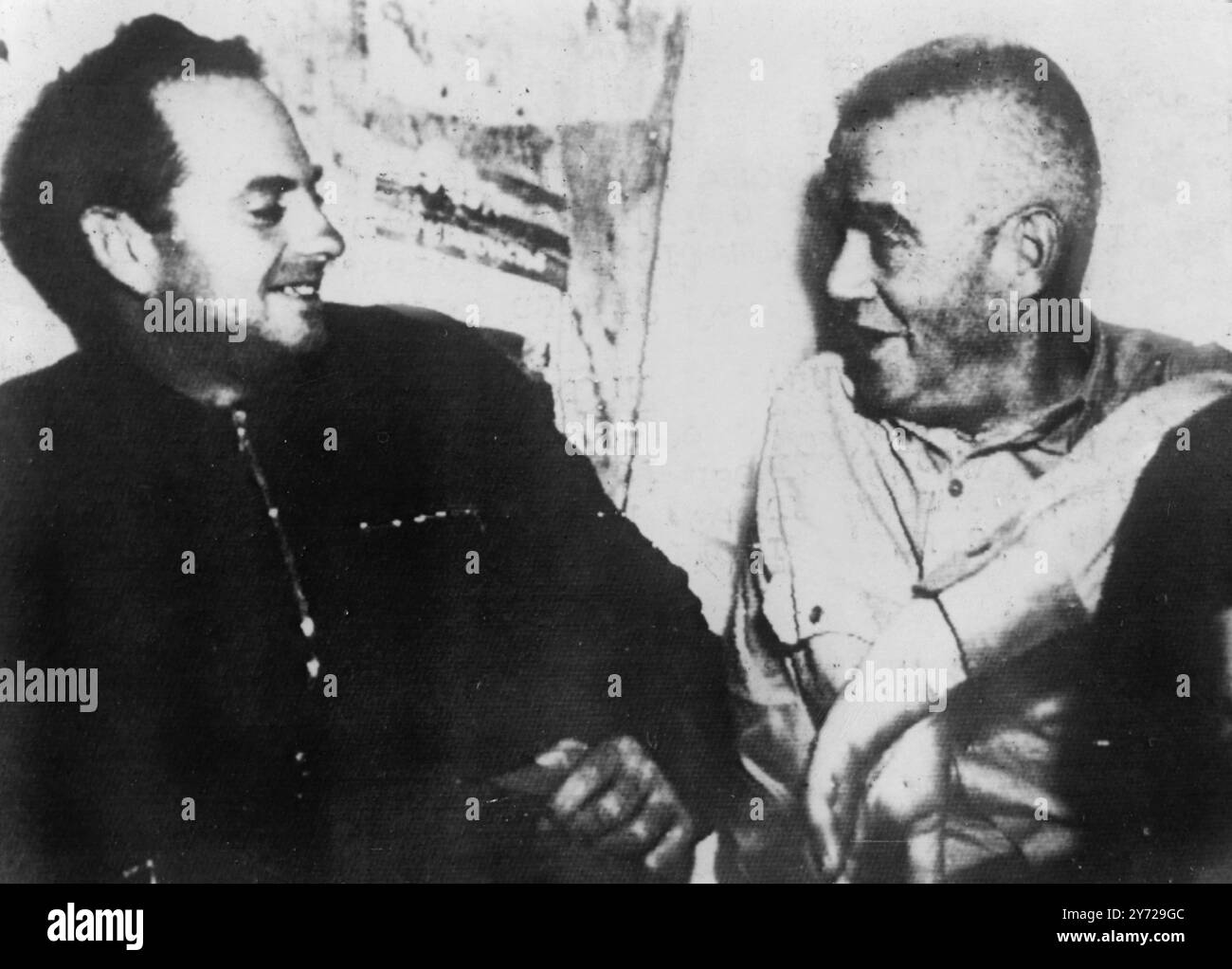 Account 1950s hi-res stock photography and images - Alamy