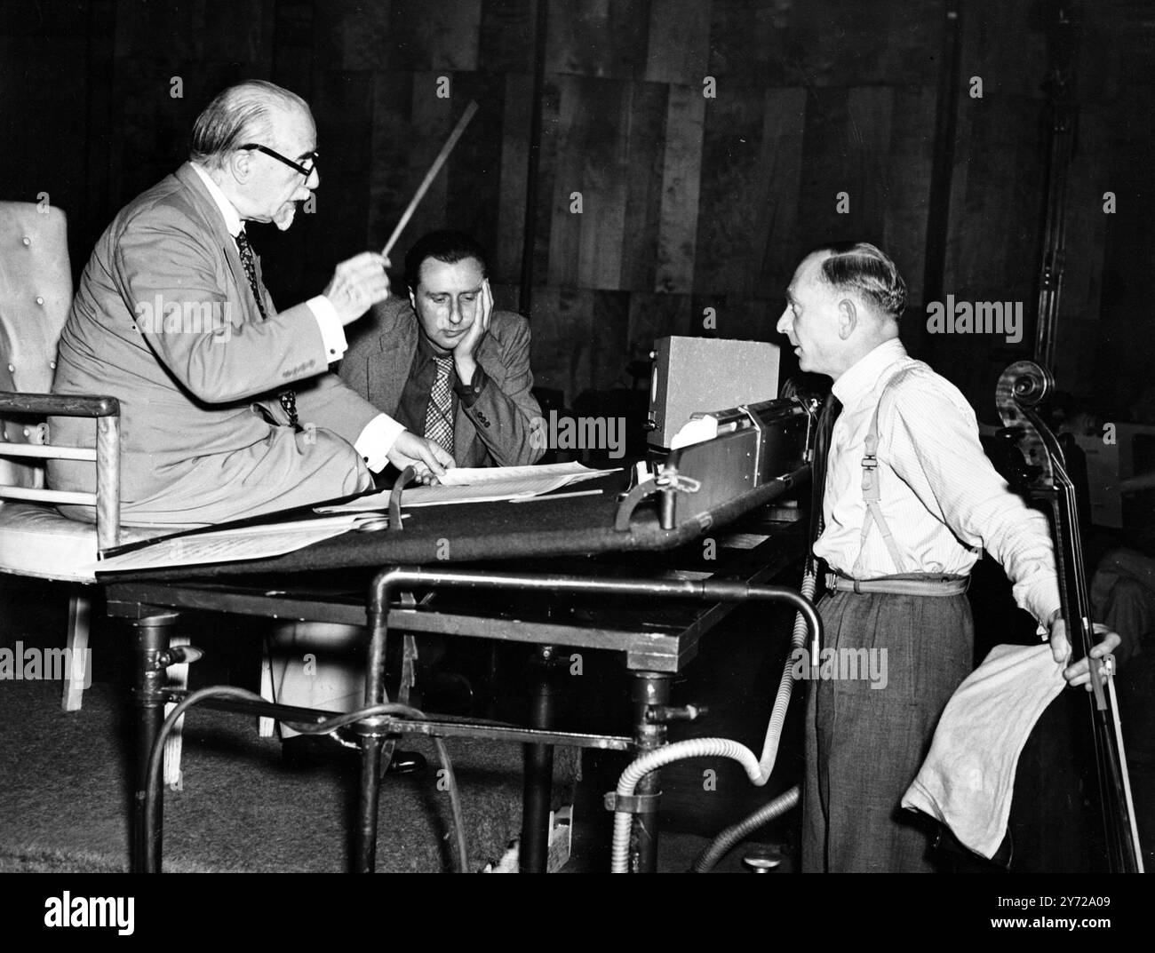 Sir Thomas Beecham was so charming. Discussing a problem . The leader ...