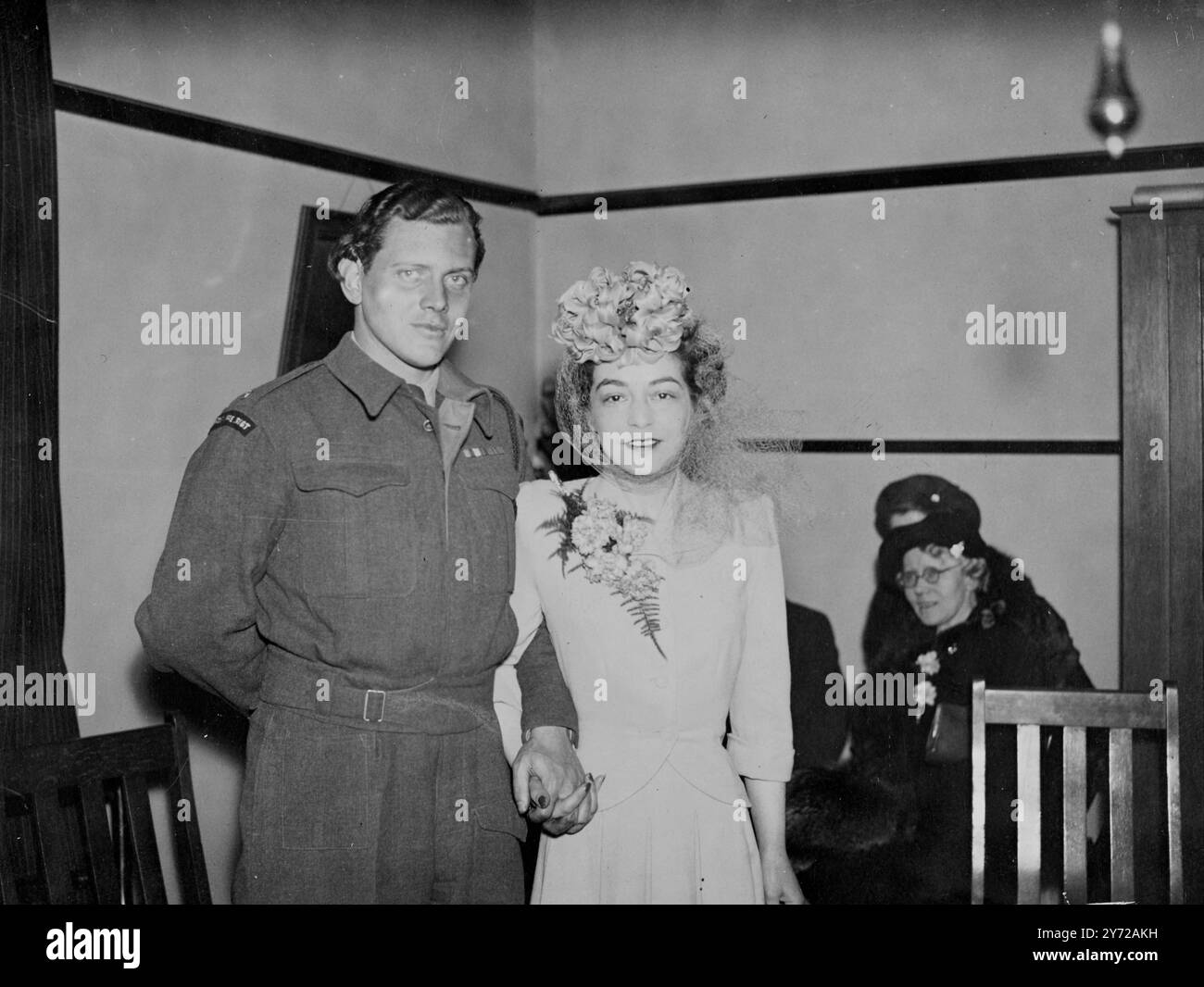 1940s office light hi-res stock photography and images - Alamy