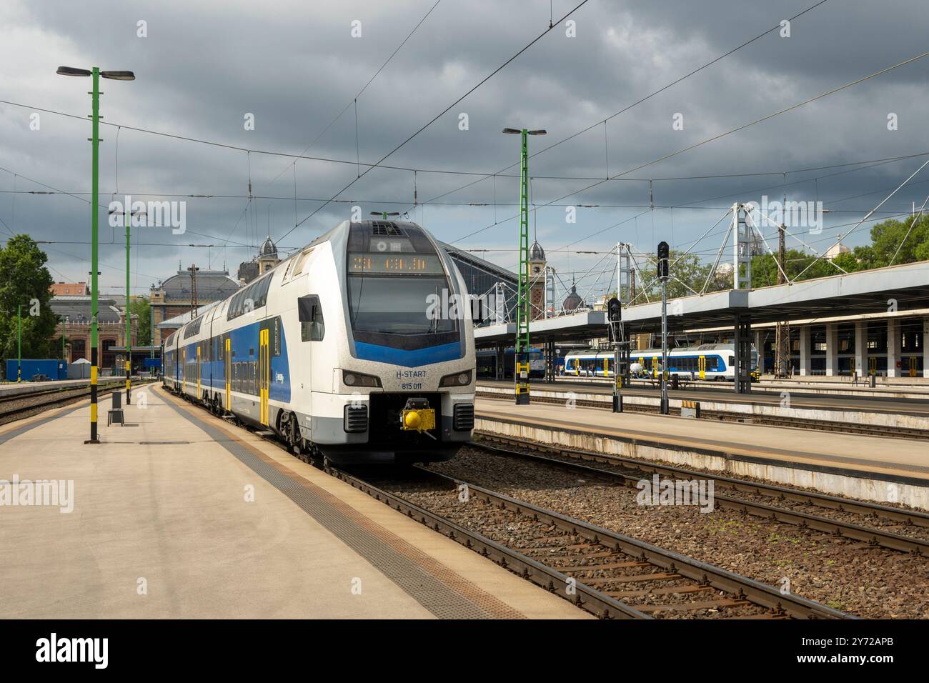 Modern double-decker train at Budapest Nyugati station Stock Photo - Alamy