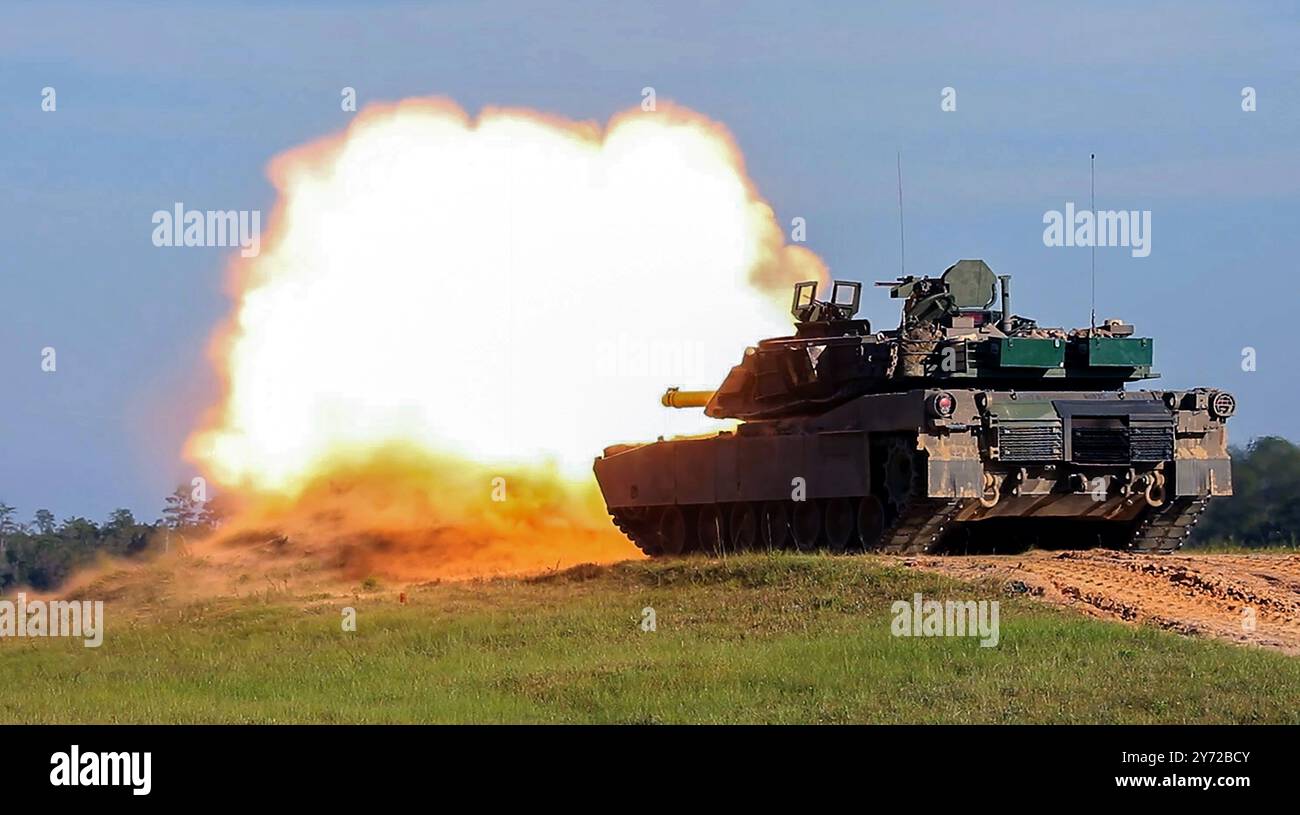 Soldiers with the 3rd Battalion, 67th Armor Regiment, 2nd Armored ...