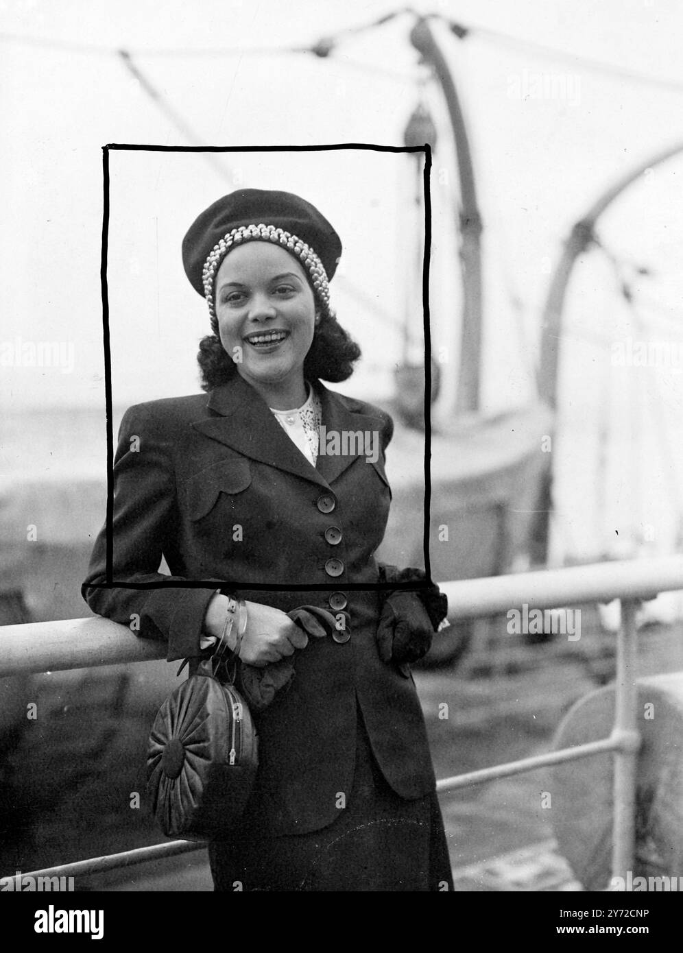 Here to play 'Anna Lucasta'. - Broadway star Hilda Simms, the 23-year ...