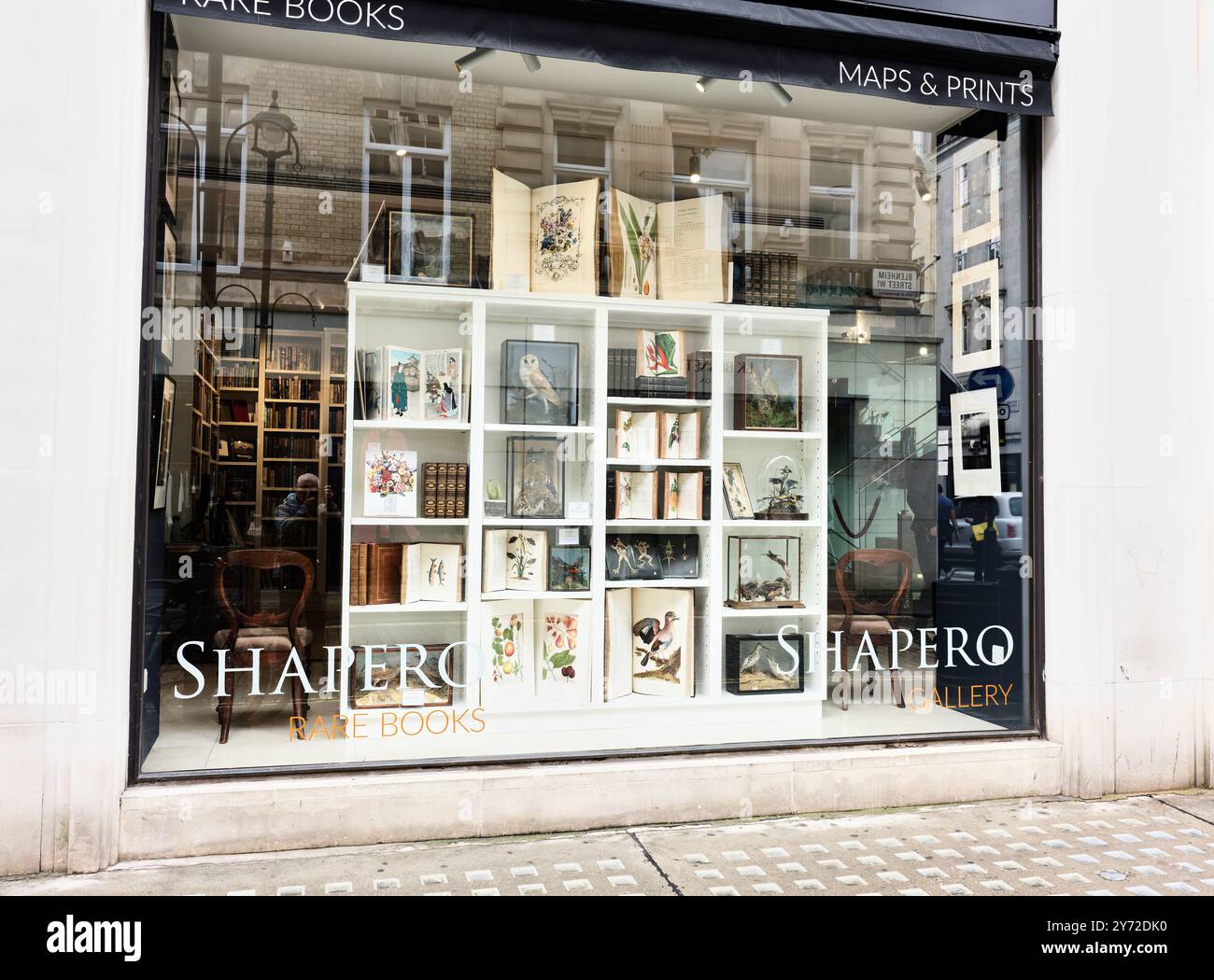 Shapero rare books shop and gallery, Mayfair, London, England Stock ...
