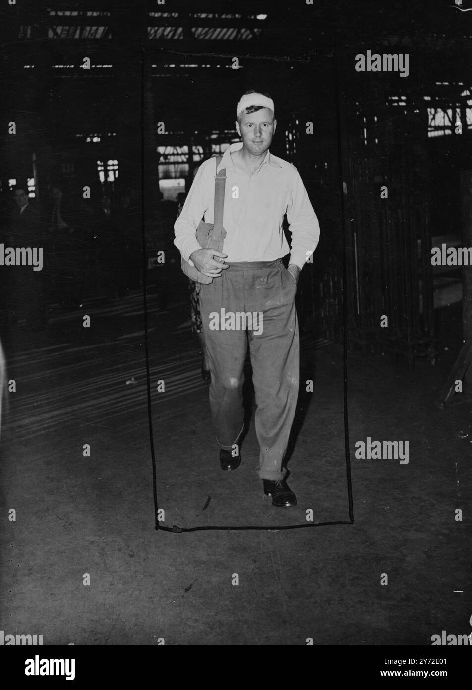 Poole flying boat base hi-res stock photography and images - Alamy