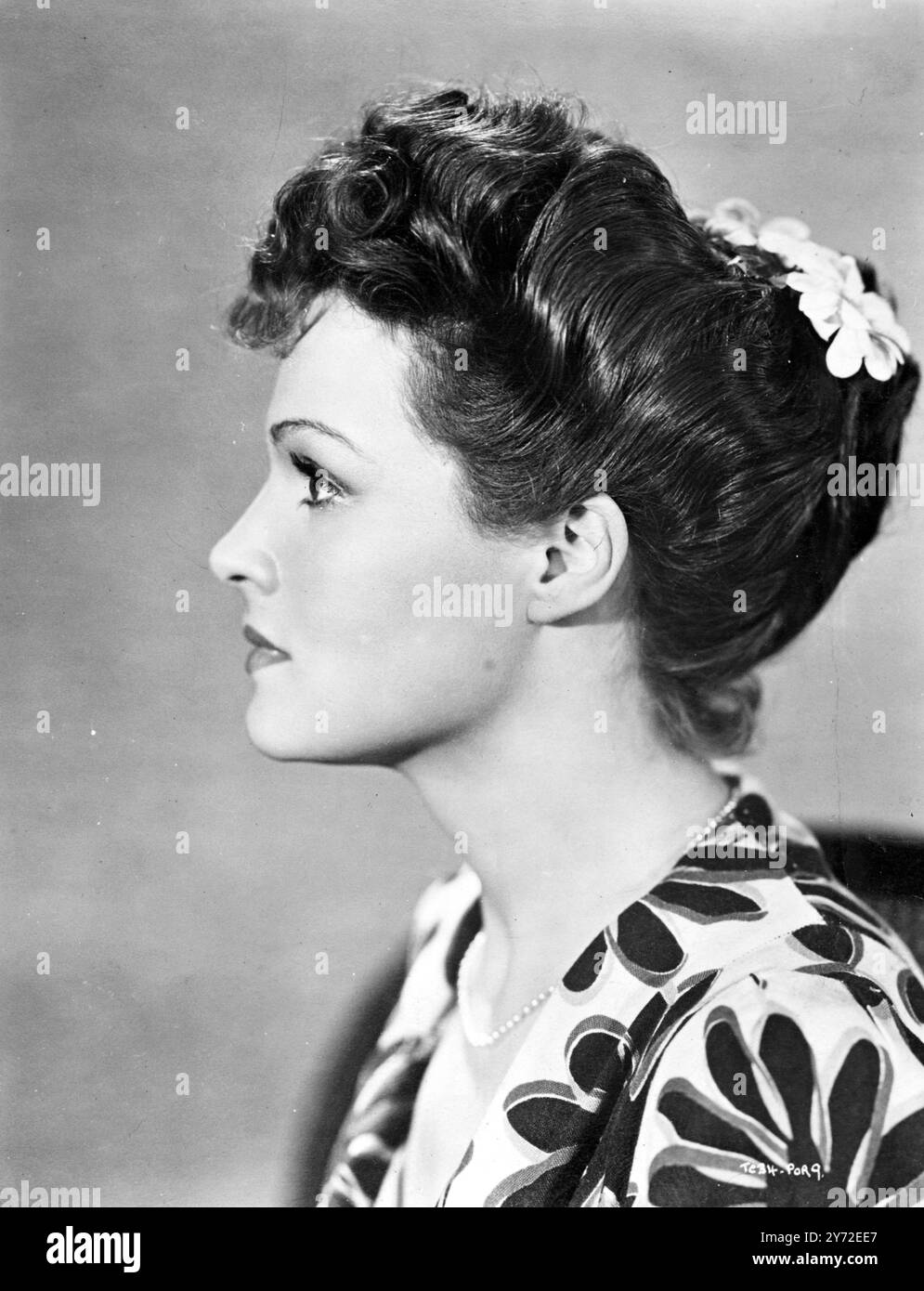 Linden Travers as "Ilona" in "beware of pity" her hair dressing is of ...