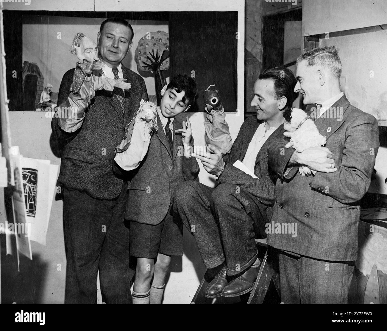 '1066 and all that' via puppetry. Modern methods of teaching history ...