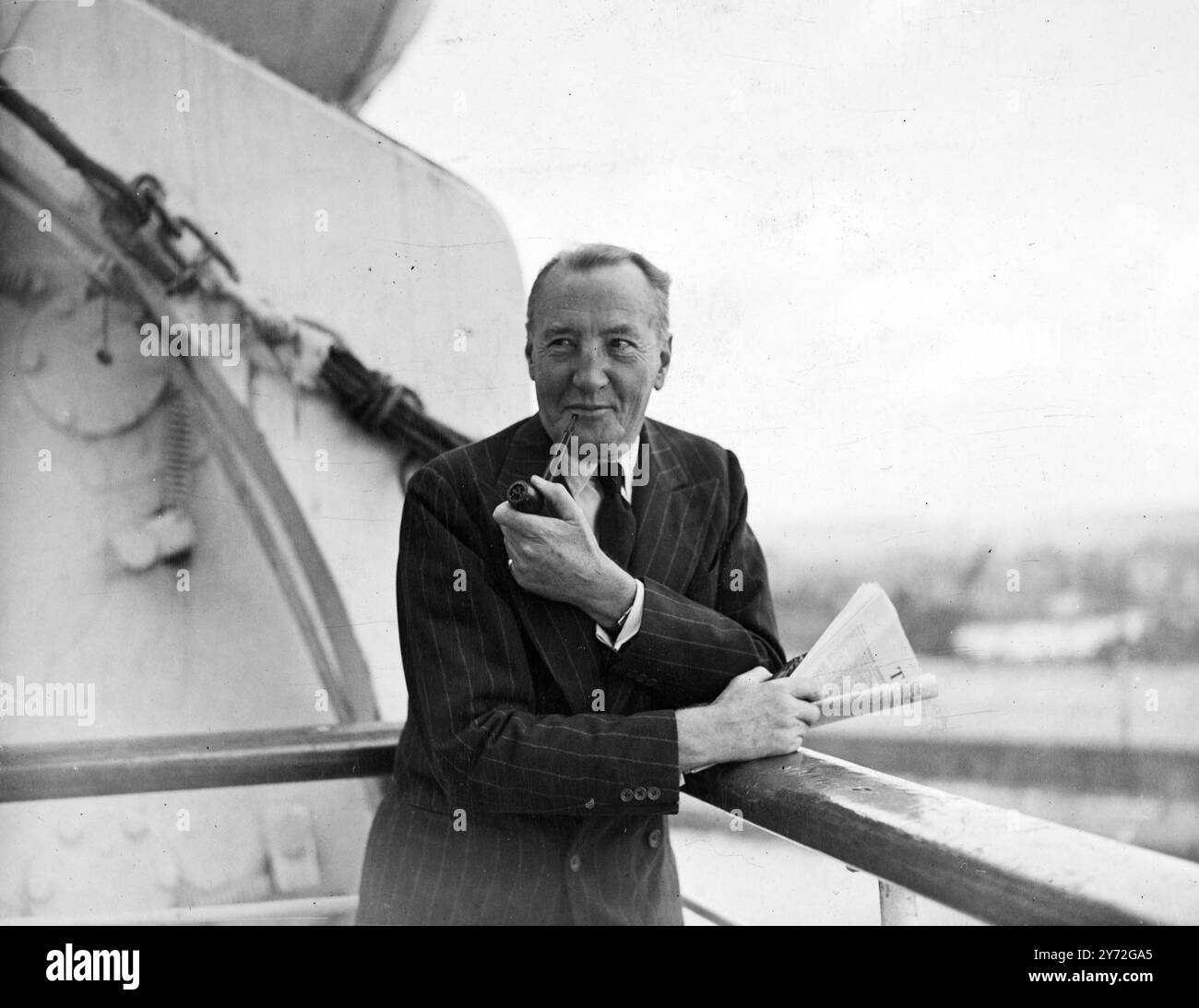 New york 1947 man two hi-res stock photography and images - Alamy