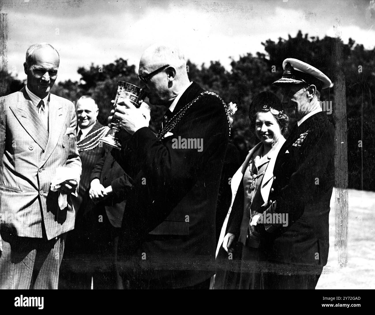 "To the memory of Sir Francis Drake" was the toast of the Lord Mayor of ...