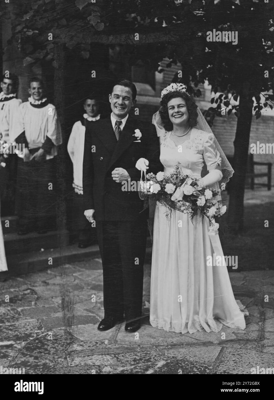 Bristol born Beryl Acland, who travelled over 12,000 miles to England ...