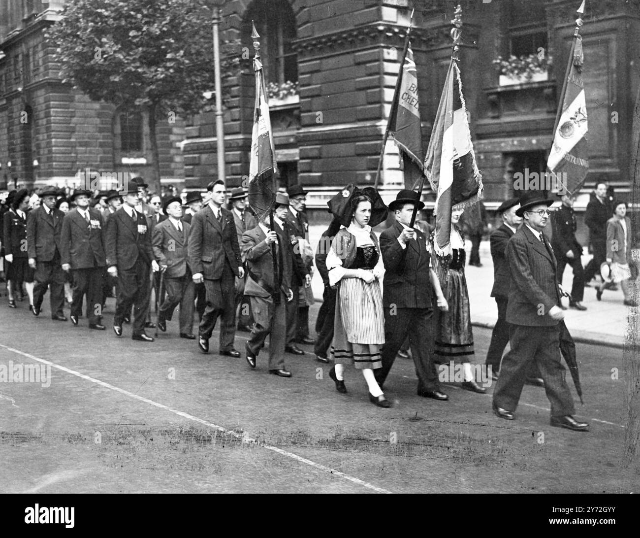 The first victoria cross ceremony Black and White Stock Photos & Images ...
