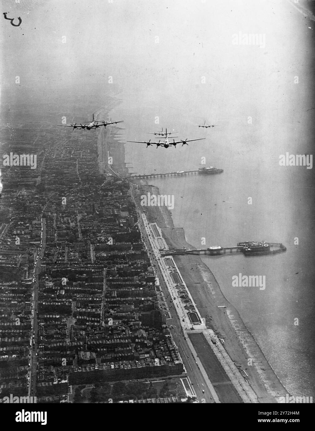 Londoners had their first view of the squadron of US Army Air Force ...