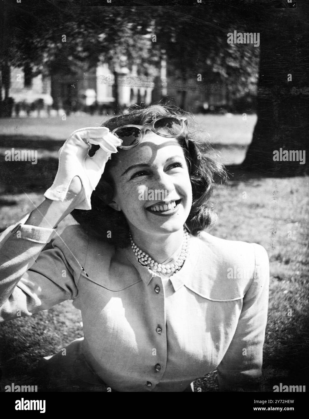 Dublin born Miss Geraldine Fitzgerald, 31-year-old famous Hollywood ...