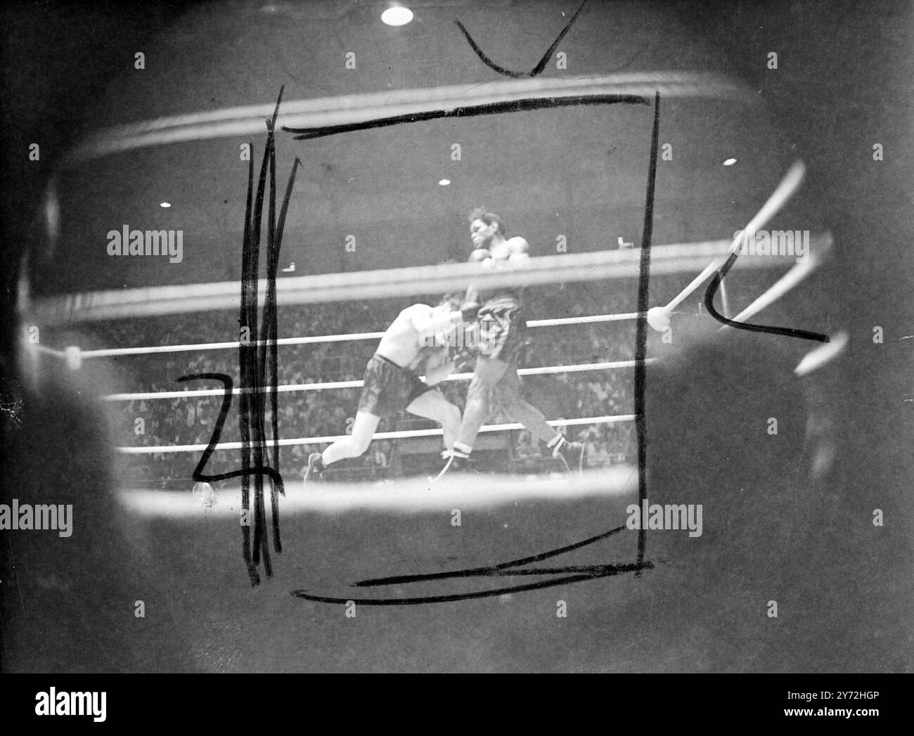 Lloyd marshall boxer hi-res stock photography and images - Alamy